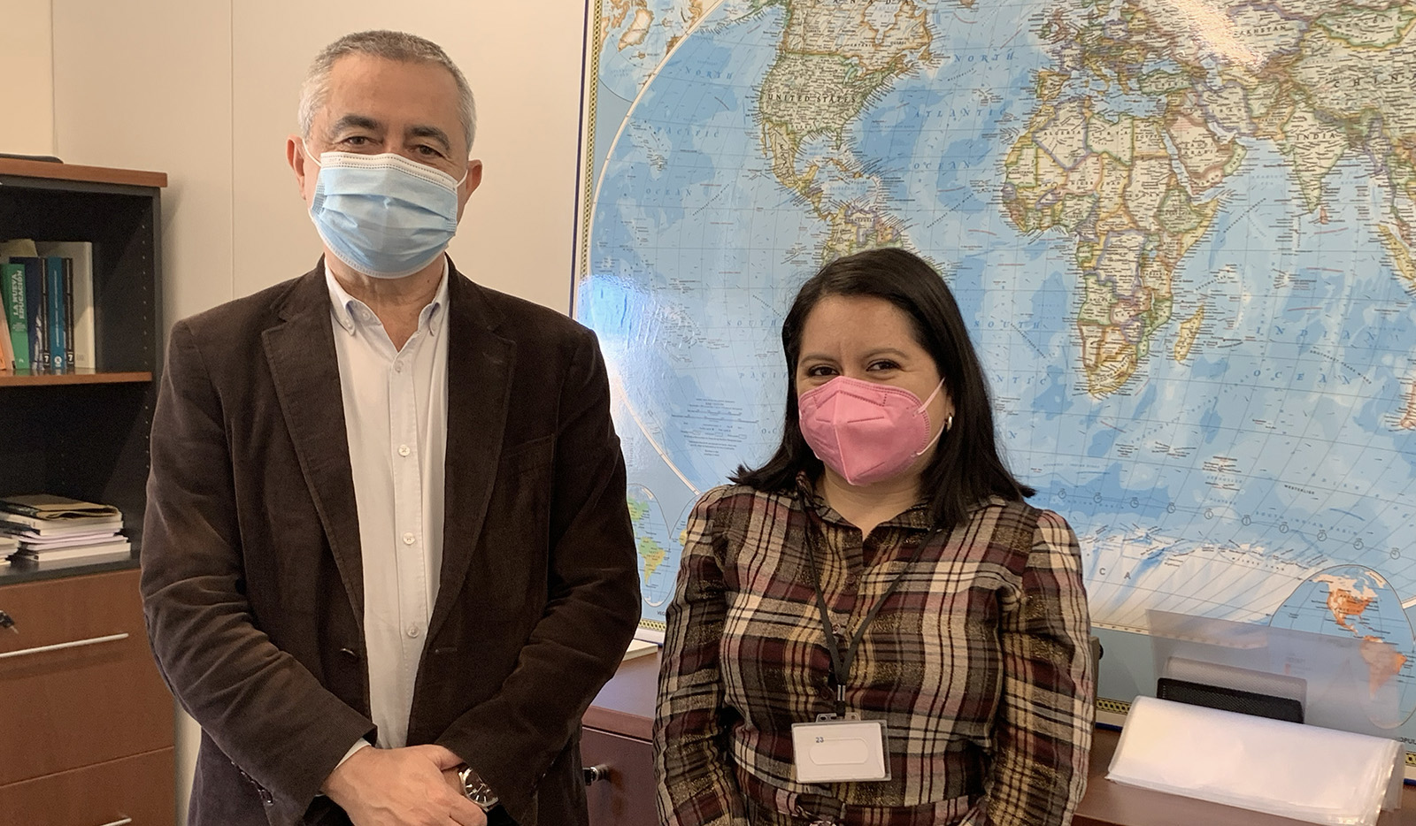 Recibimos la visita de la docente y divulgadora científica , Sofía Cabrera, exbecaria de ...